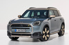 「MINIカントリーマン」に新グレード「E」「SE ALL4」登場 航続距離400km以上のBEVモデル 【ニュース】 - webCG