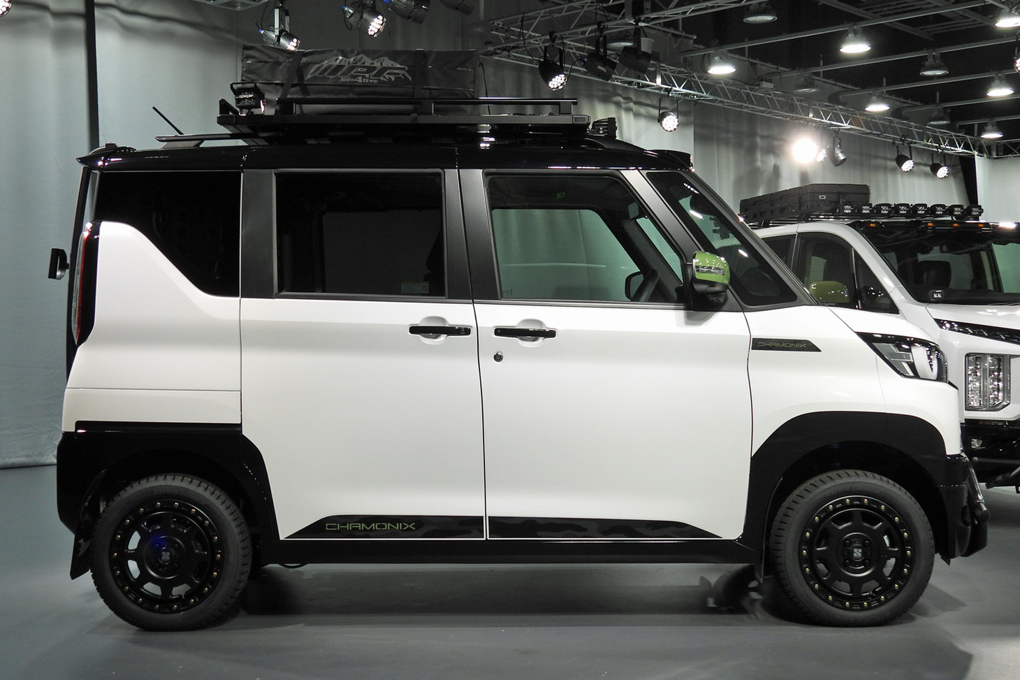 三菱デリカミニCHAMONIX SNOW GEAR（シャモニースノーギア） 内装・外装など35枚 【画像・写真】 - webCG