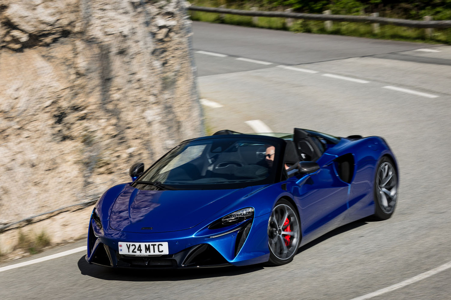 マクラーレン・アルトゥーラ スパイダー（MR/8AT）【海外試乗記】 の画像19枚 - webCG