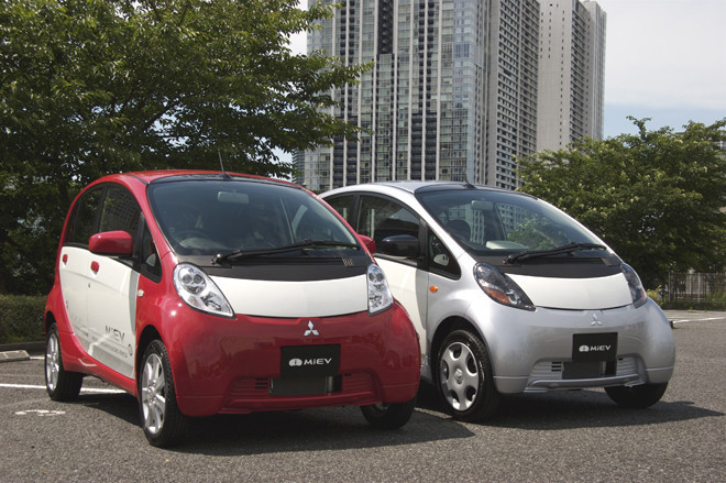 三菱「i-MiEV」マイナーチェンジモデルを写真で紹介 内装・外装など14枚 【画像・写真】 - webCG