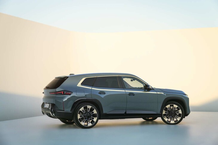 SUVタイプのPHEV!? BMWの新たなM専用モデル「XM」に思うこと の画像10枚 - webCG