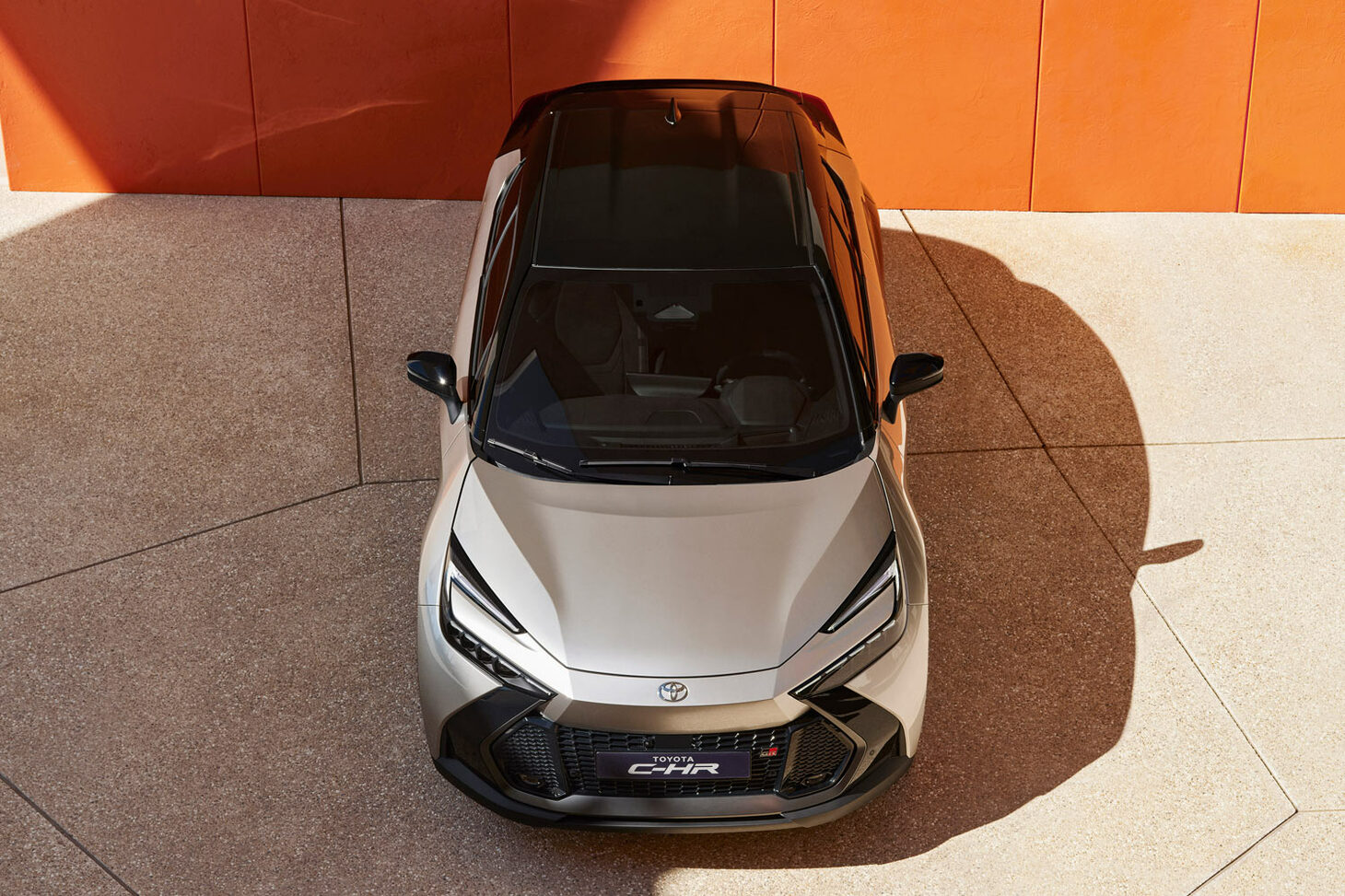 新型トヨタC-HR 内装・外装など37枚 【画像・写真】 - webCG