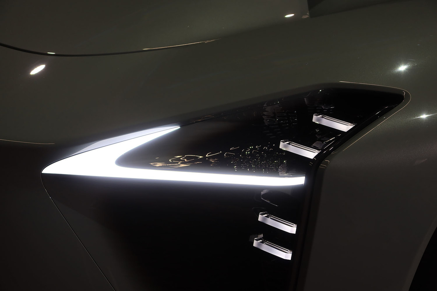 レクサスLFAコンセプト 内装・外装など32枚 【画像・写真】 - webCG