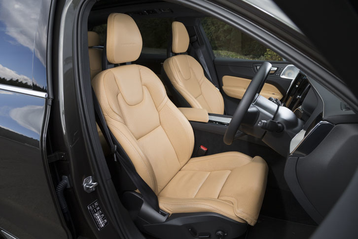 第8回：ライバル車との違いは何か 【徹底検証！ ボルボXC60】 の画像28枚 - webCG