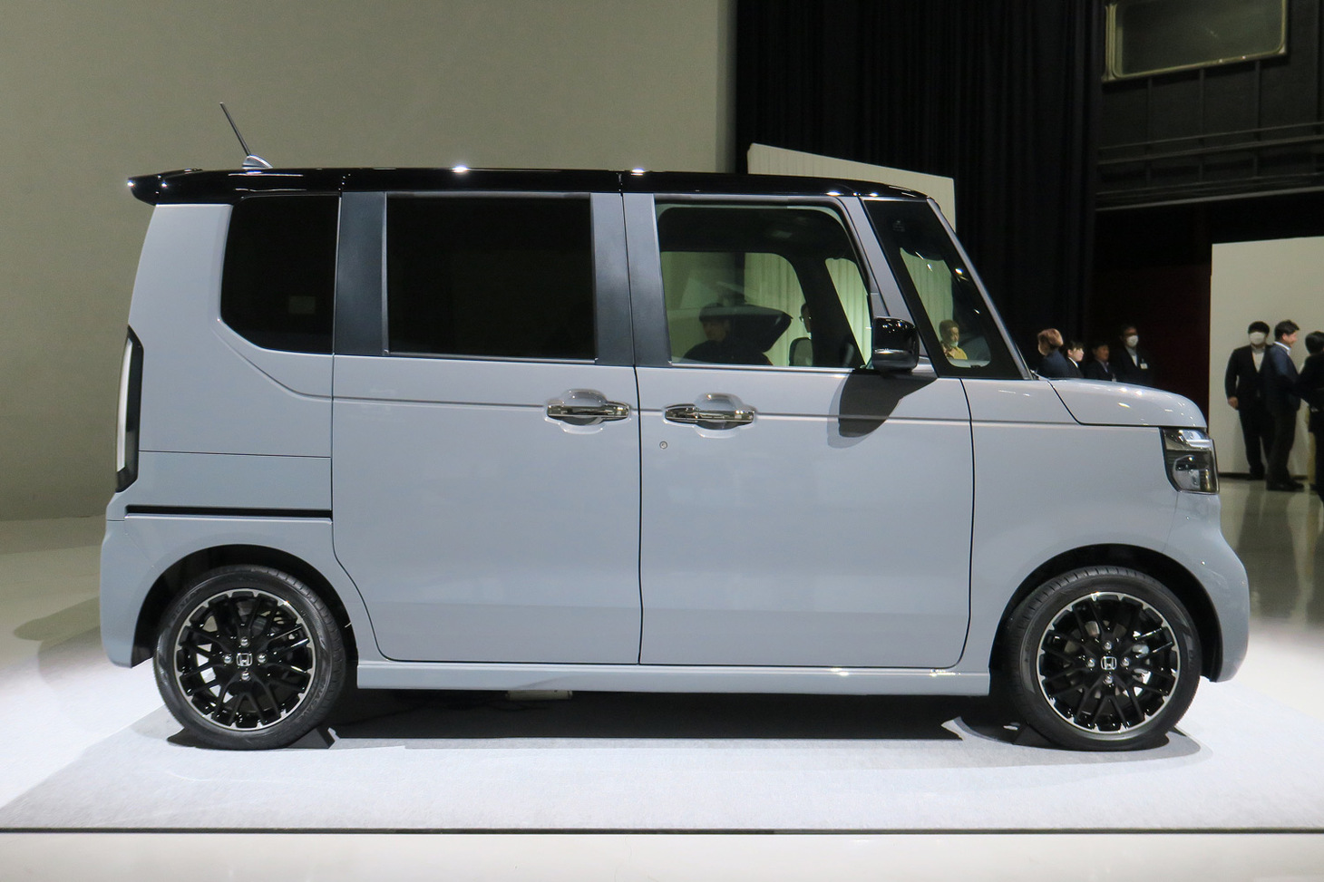 新型ホンダN-BOX／N-BOXカスタム 内装・外装など127枚 【画像・写真】 - webCG