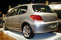 プジョー「307」デビュー！ 【ニュース】 - webCG