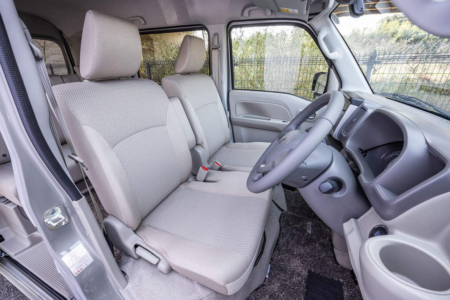 スズキ・エブリイワゴンPZターボスペシャル ハイルーフ（4WD/CVT）【試乗記】 の画像20枚 - webCG