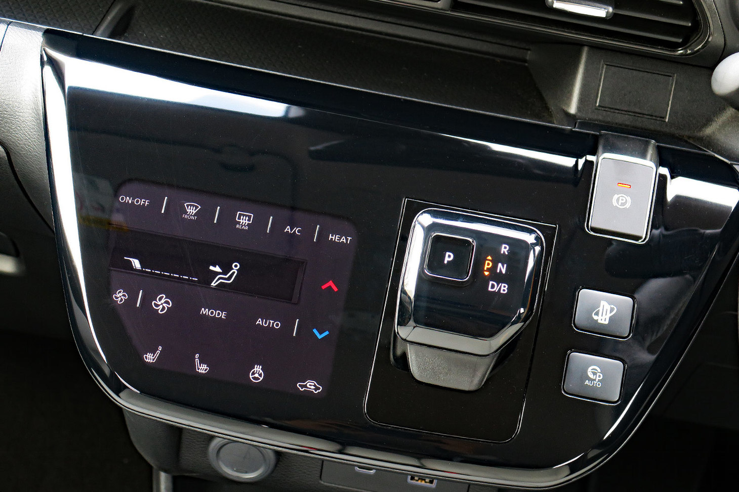 三菱eKクロスEV P 内装・外装など73枚 【画像・写真】 - webCG