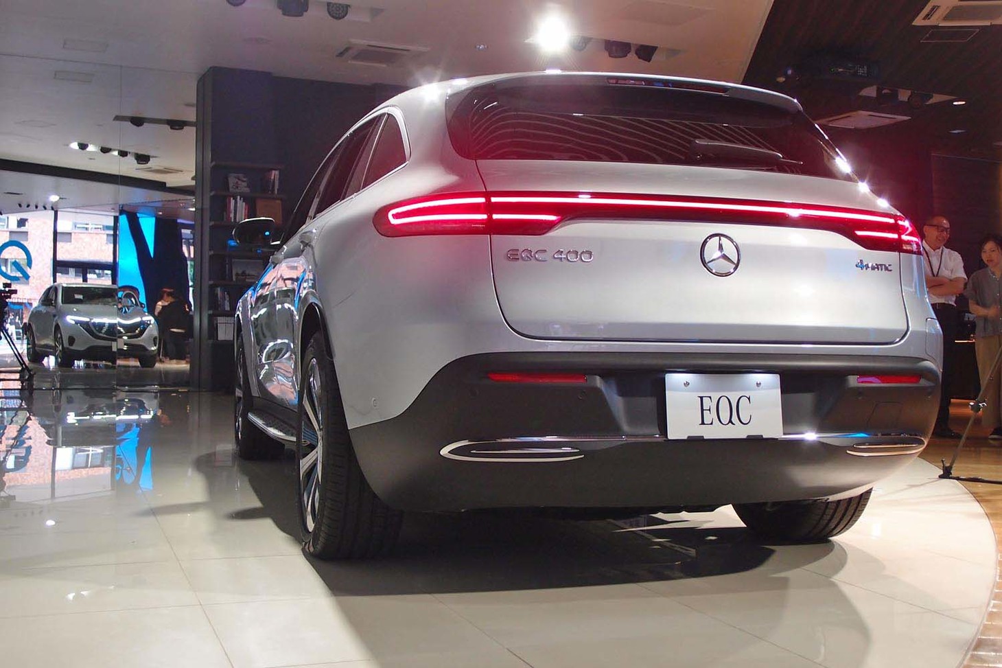 「メルセデス・ベンツEQC」発表会の会場から 内装・外装など18枚 【画像・写真】 - webCG