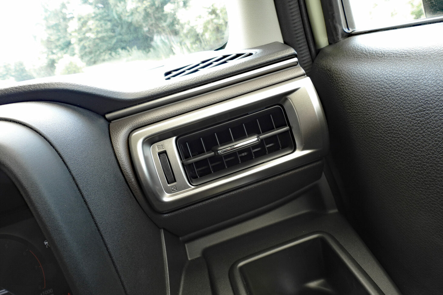 スズキ・クロスビー ハイブリッドMZ 内装・外装など88枚 【画像・写真】 - webCG