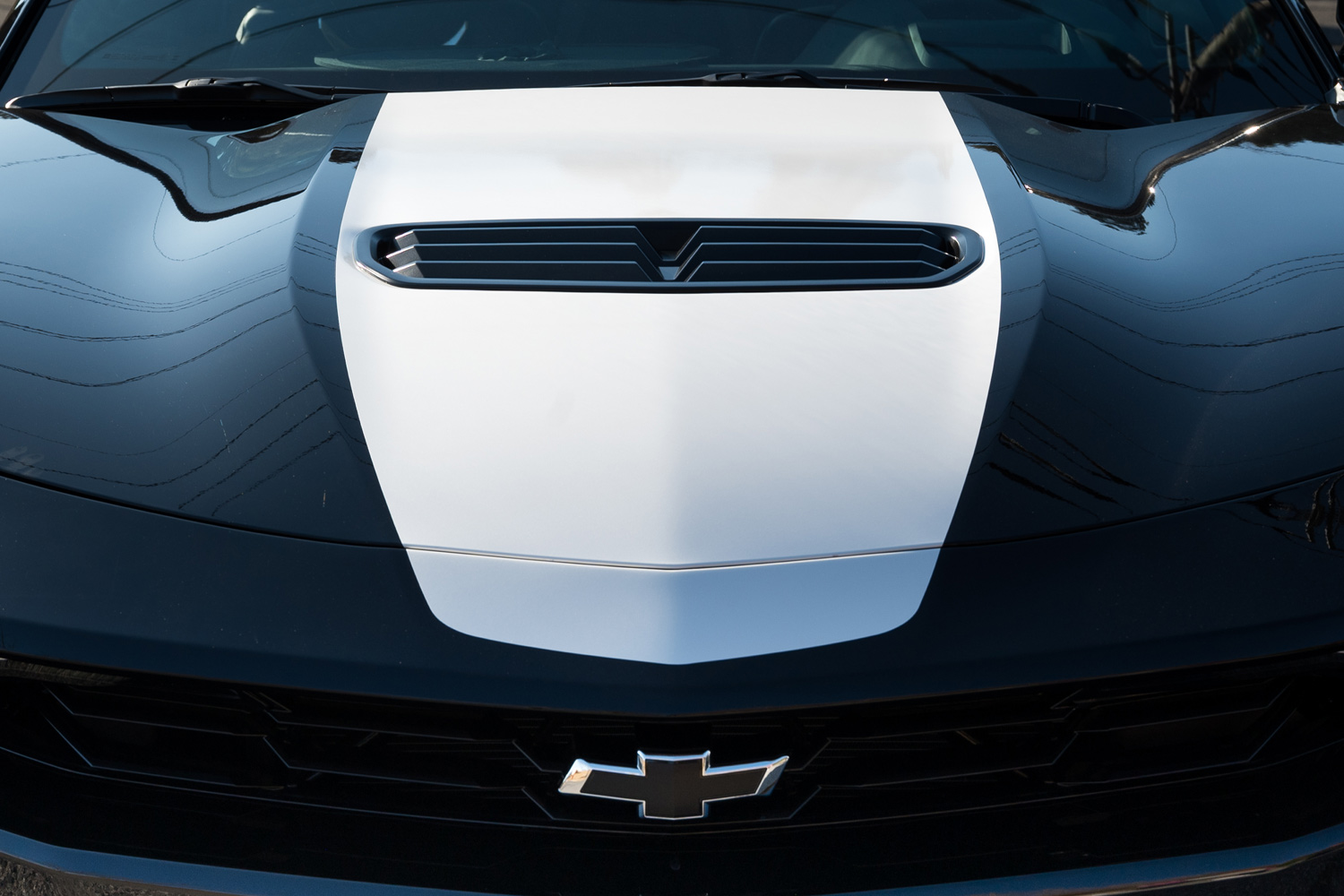 孤高のアメリカンスポーツ「シボレー・カマロ ファイナルエディション」が駆ける 【不滅の情熱 CHEVROLET CAMARO“FINAL EDITION”＜AD＞】 - webCG