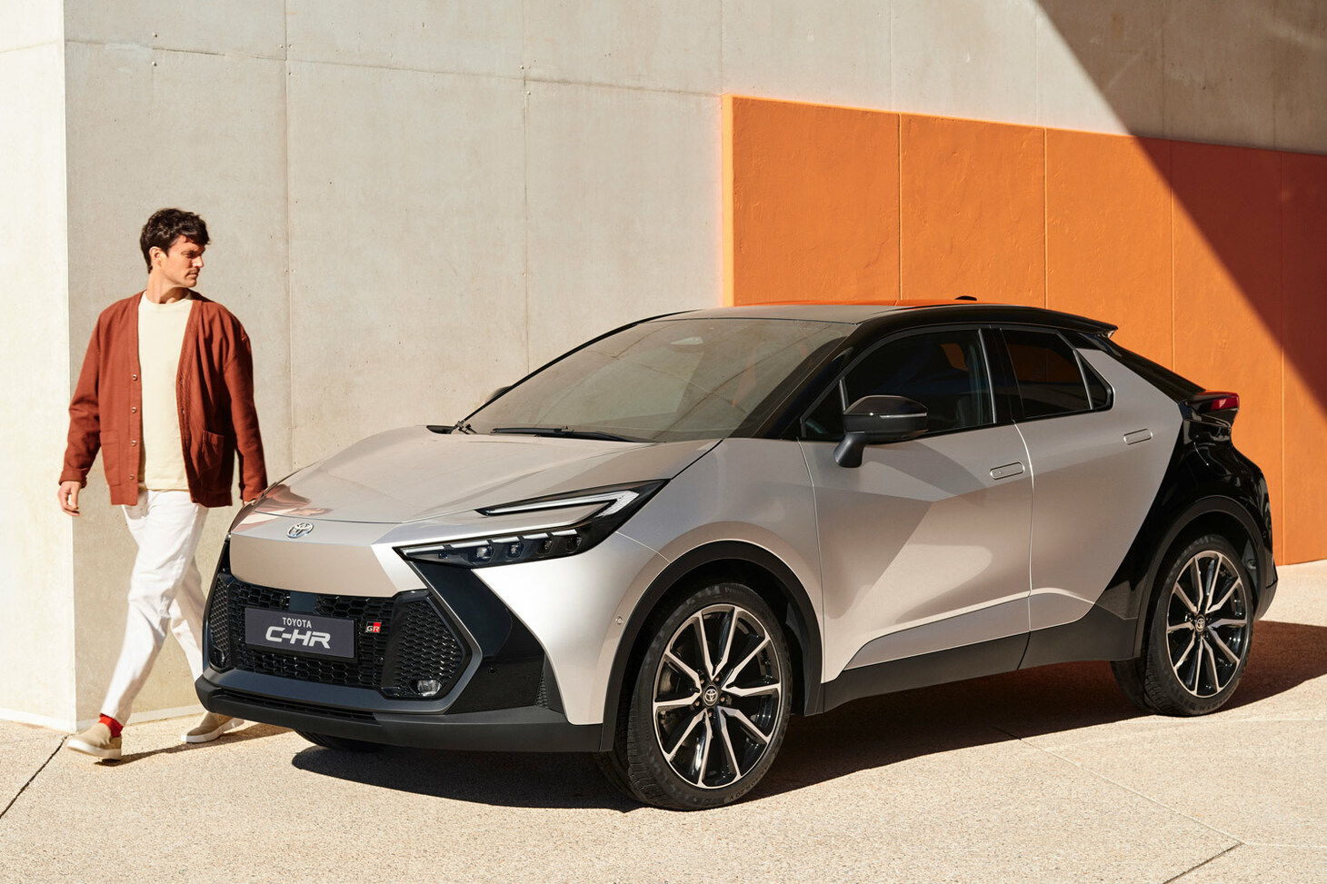 新型トヨタC-HR 内装・外装など37枚 【画像・写真】 - webCG