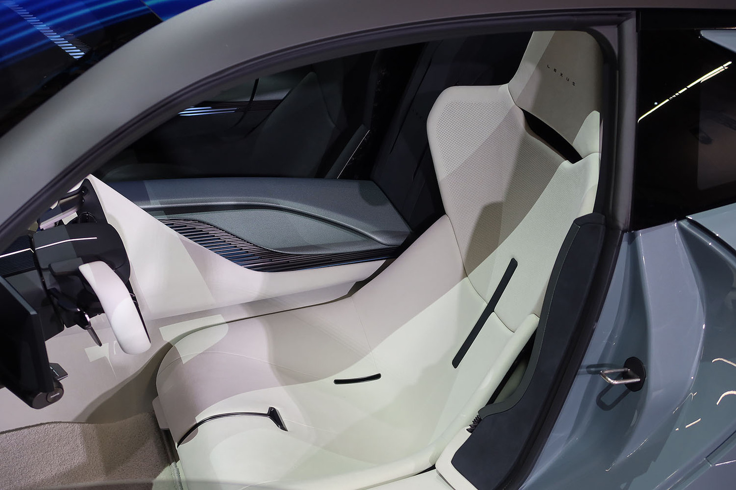 レクサスLFAコンセプト 内装・外装など32枚 【画像・写真】 - webCG
