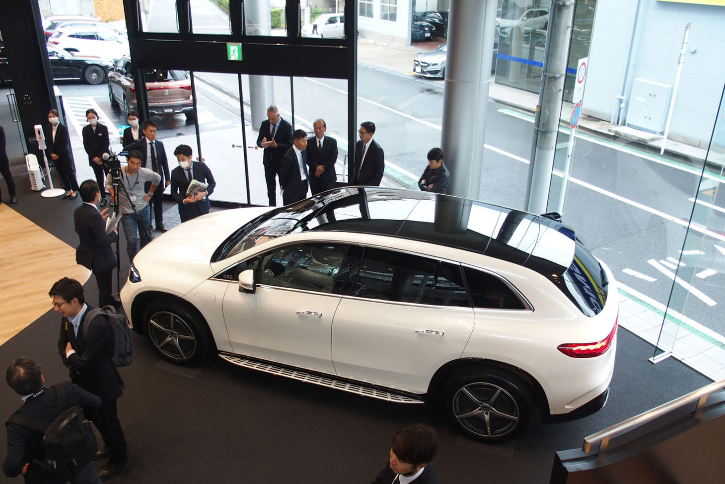 メルセデス・ベンツEQS SUV 内装・外装など72枚 【画像・写真】 - webCG