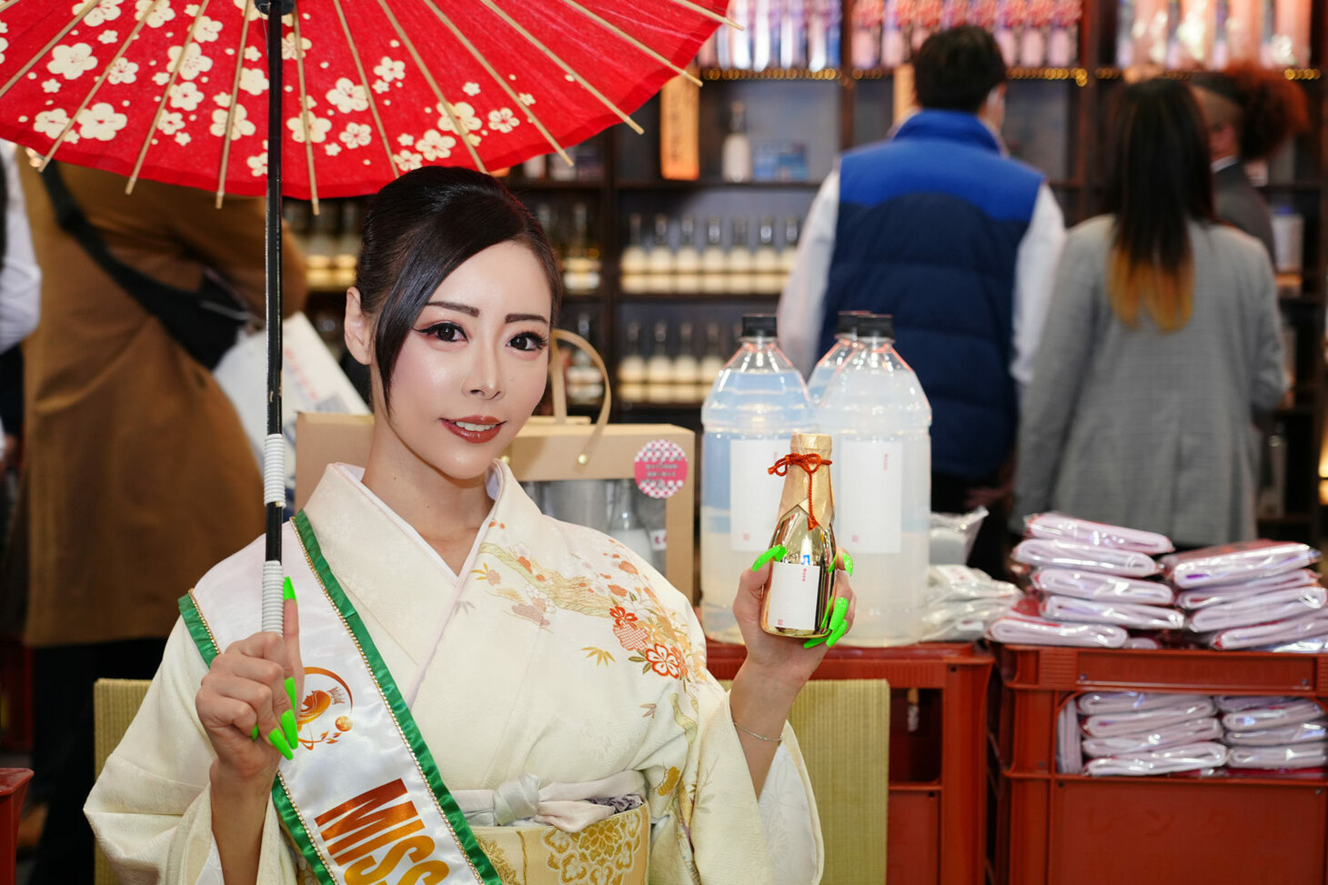 【東京オートサロン2023】 コンパニオン名鑑（その21） ビジュアル23枚 【画像・写真】 - webCG