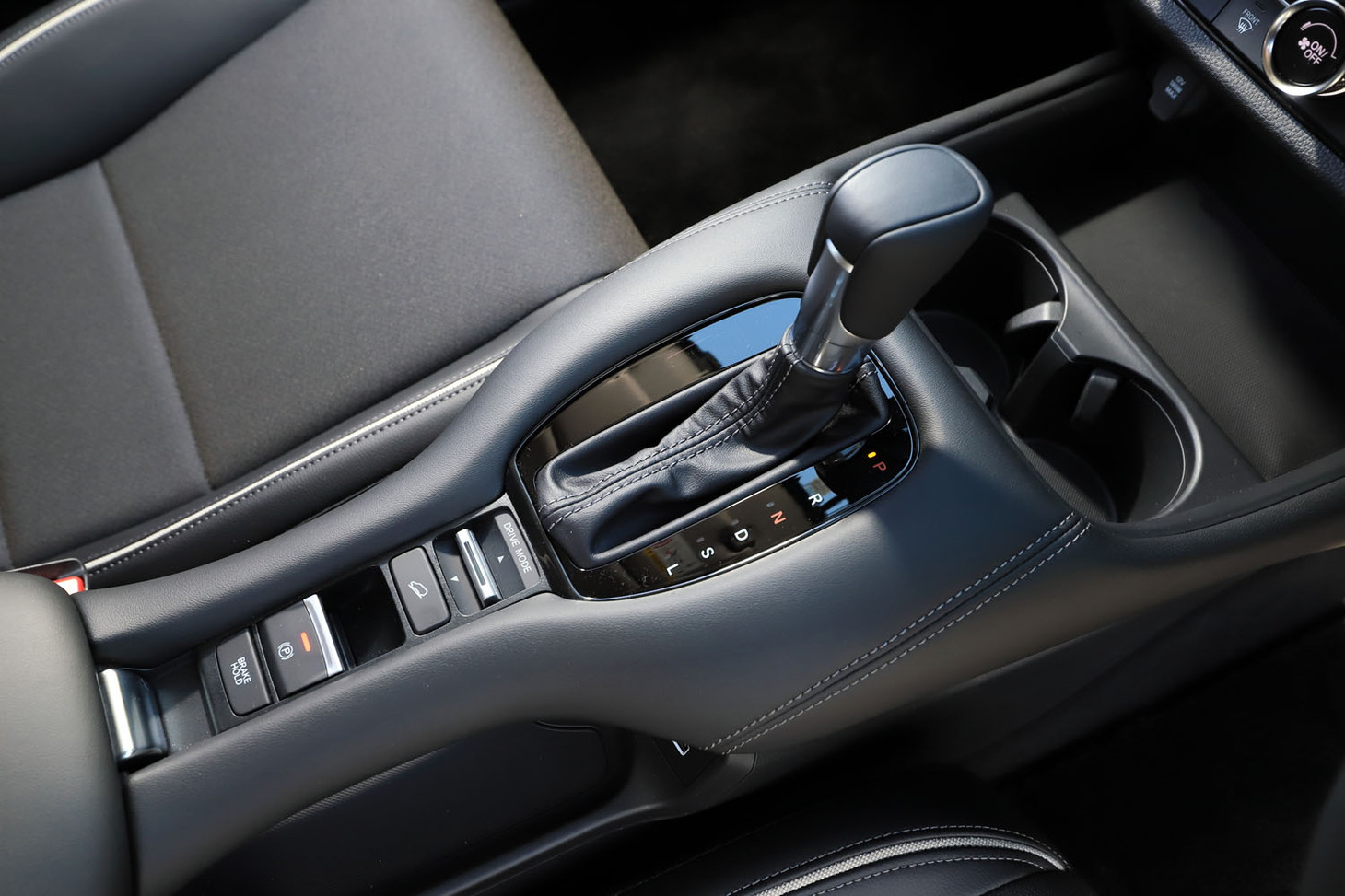 ホンダZR-V e：HEV Z（4WD）／ZR-V X（FF/CVT）【試乗記】 の画像23枚 - webCG