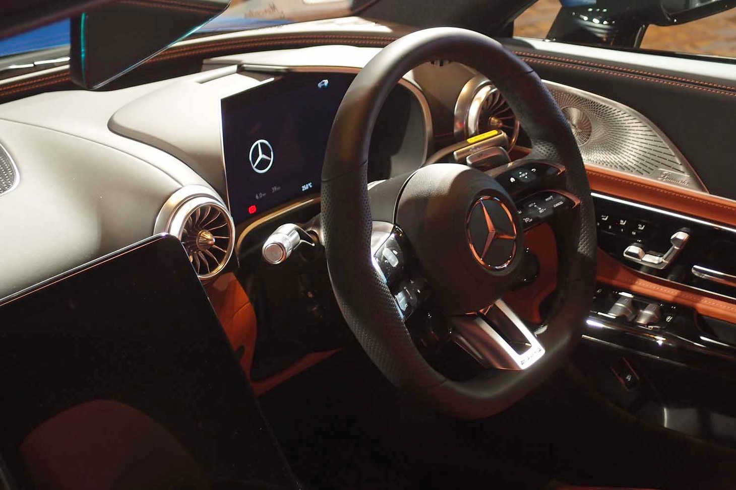 メルセデスAMG SL43 内装・外装など70枚 【画像・写真】 - webCG