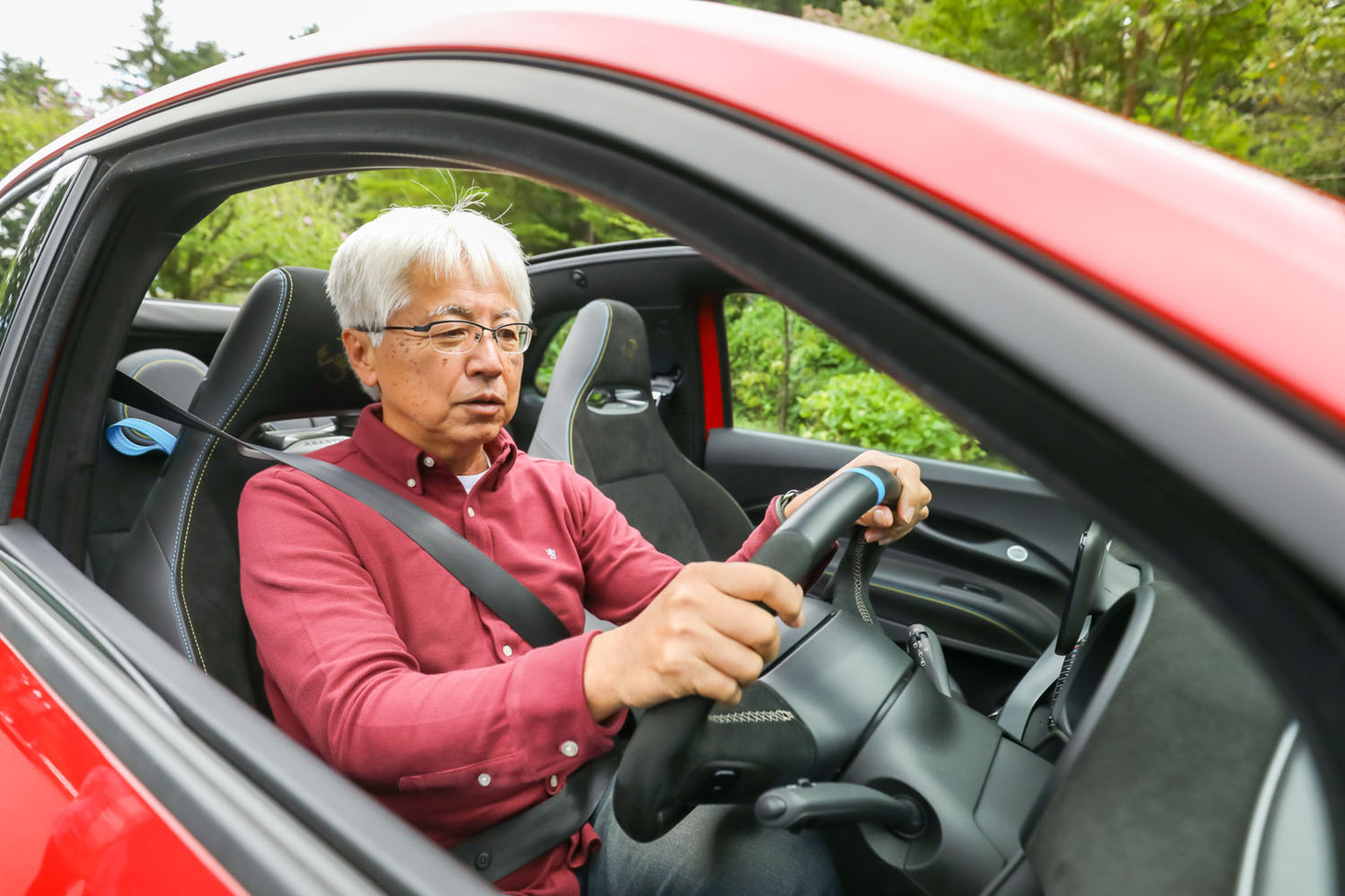 アバルト500eツーリスモ カブリオレ（前編） の画像13枚 - webCG