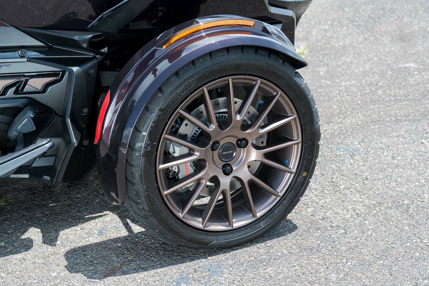 カンナム・スパイダーRTシートゥースカイ（6AT）【レビュー】 の画像18枚 - webCG