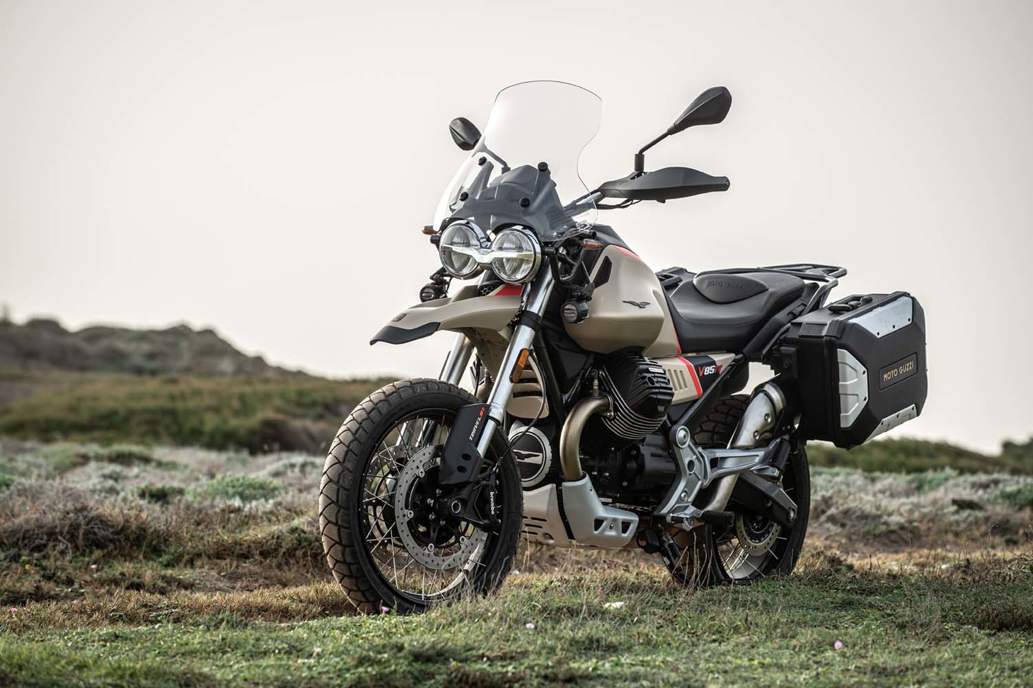 モト・グッツィV85 TT／V85 TTトラベル／V85 TT 100周年記念スペシャルエディション 内装・外装など32枚 【画像・写真】 - webCG