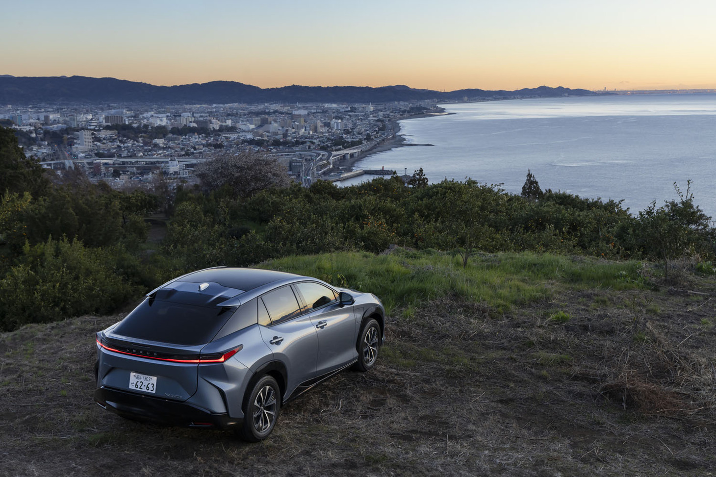 レクサスRZ300e“バージョンL”（FWD）【試乗記】 の画像18枚 - webCG