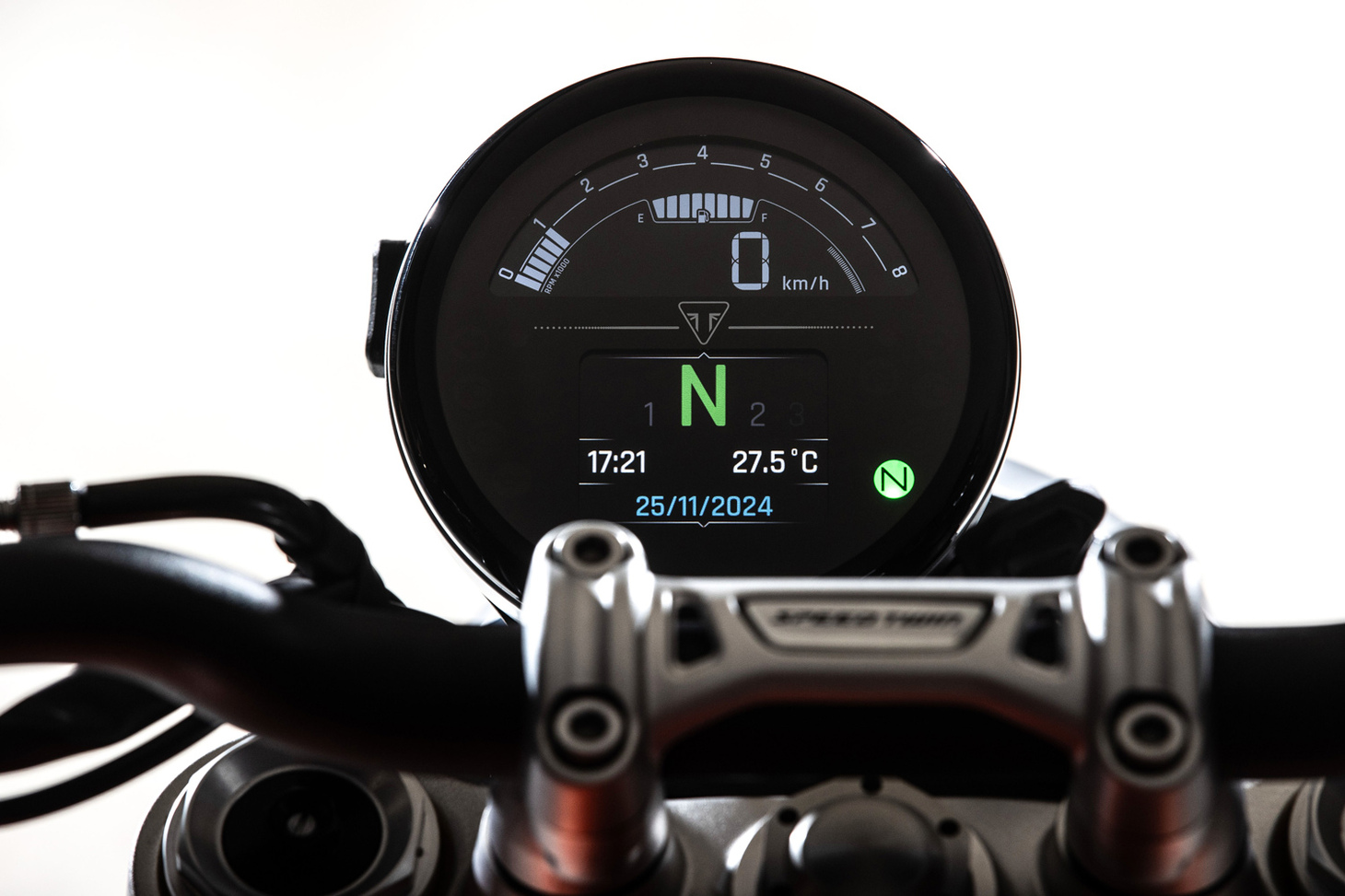 トライアンフ・スピードツイン900（5MT）【海外試乗記】 の画像16枚 - webCG