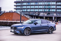 ボルボS90リチャージ アルティメットT8 AWDプラグインハイブリッド（4WD/8AT）【試乗記】 懐かしさのなかに吹く新しい風 - webCG