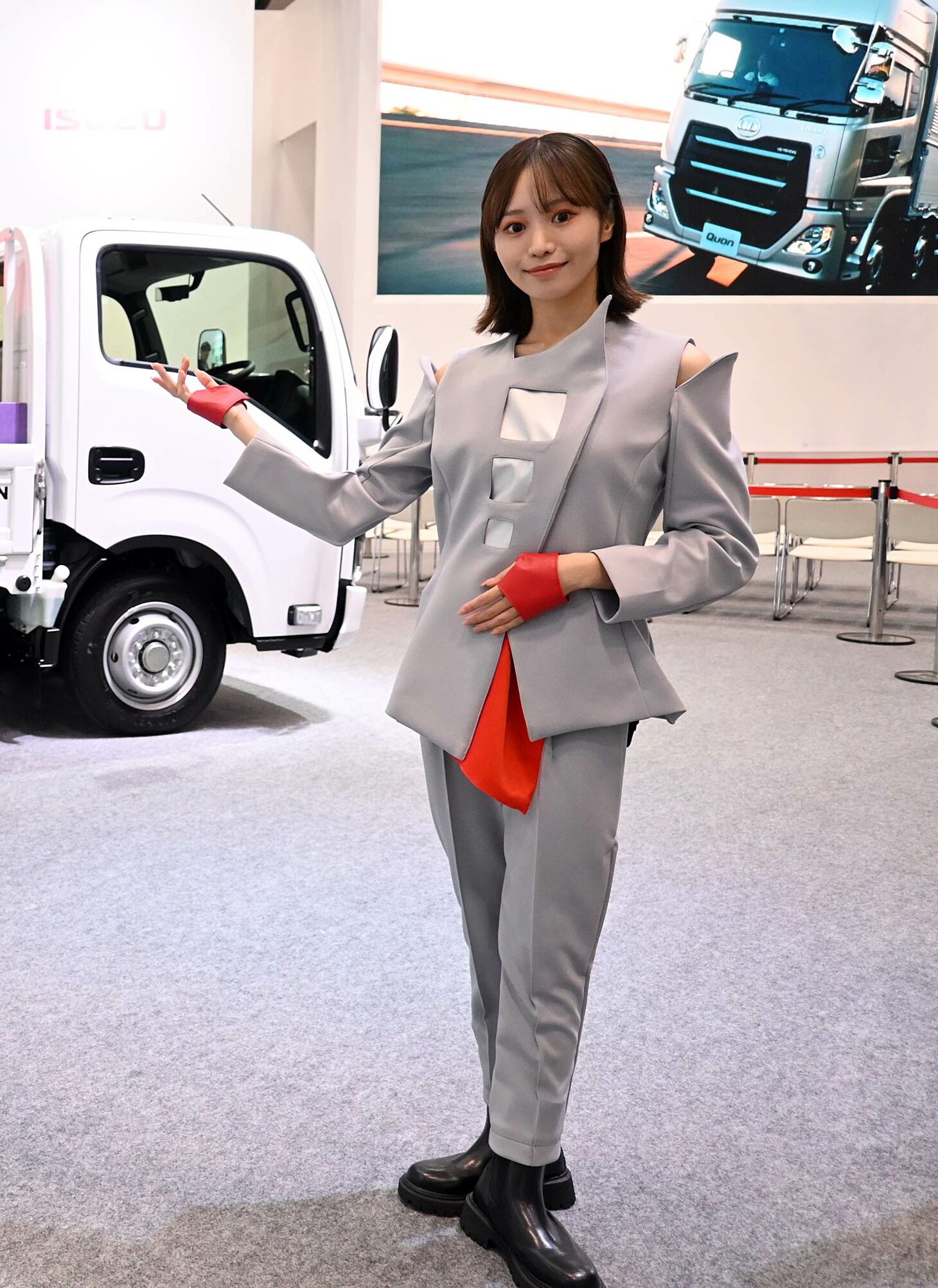 【ジャパンモビリティショー2023】コンパニオン ビジュアル37枚 【画像・写真】 - webCG