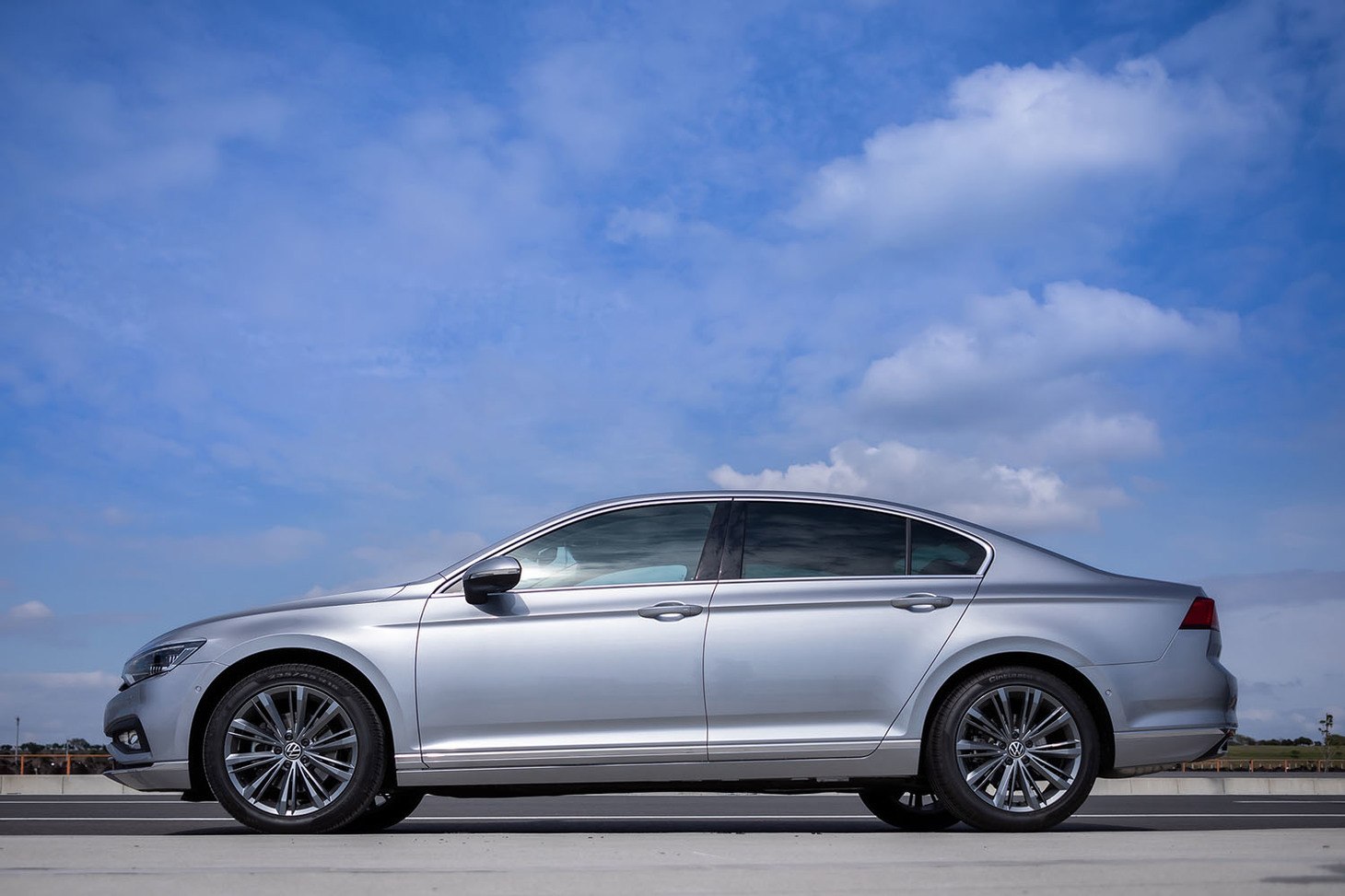 フォルクスワーゲン・パサートTDIエレガンス アドバンス（FF/7AT）【試乗記】 の画像20枚 - webCG