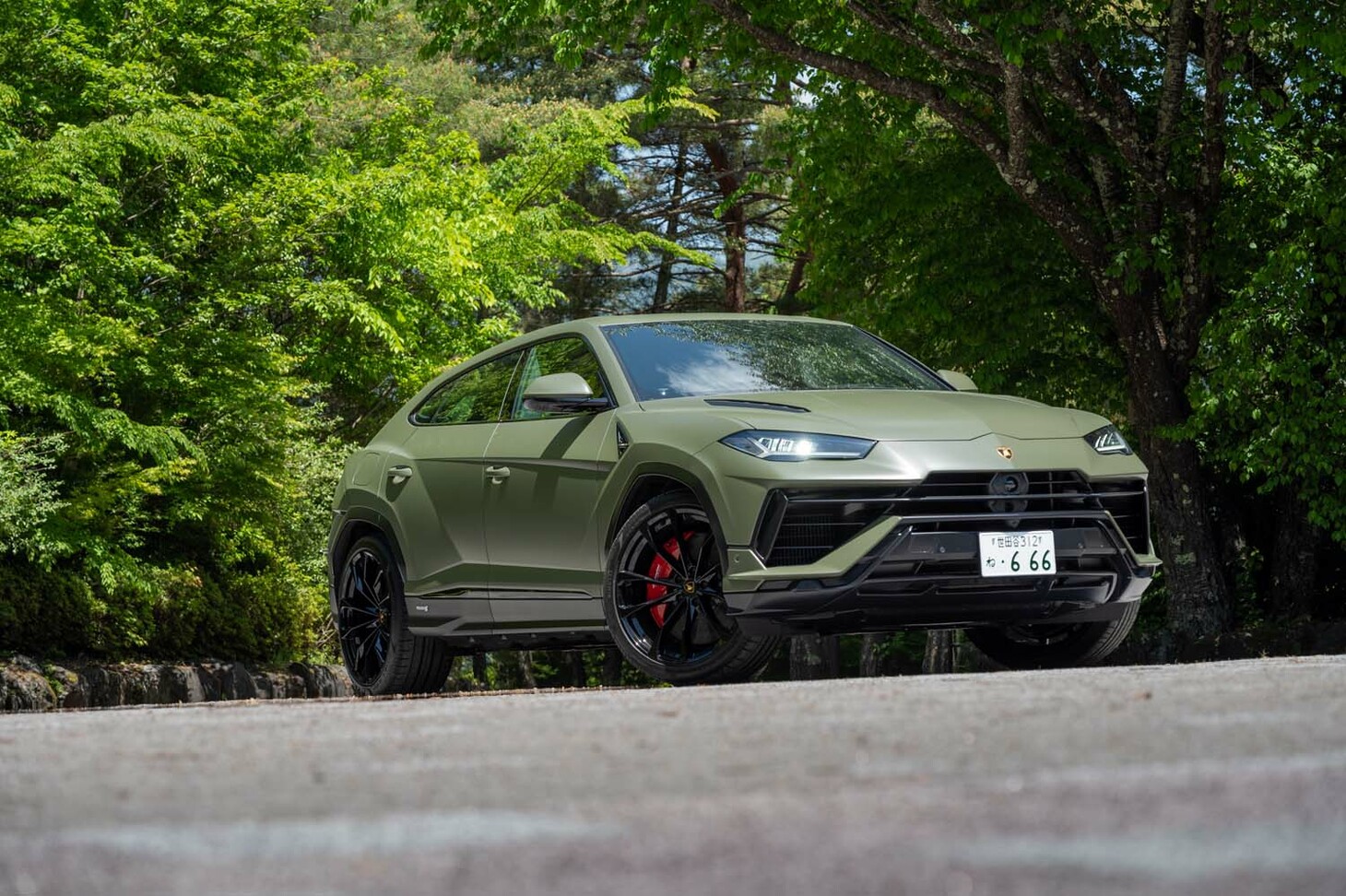 ランボルギーニ・ウルスS（4WD/8AT）【試乗記】 平和、バンザイ！ - webCG