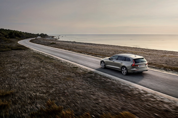 ボルボV60 内装・外装など70枚 【画像・写真】 - webCG