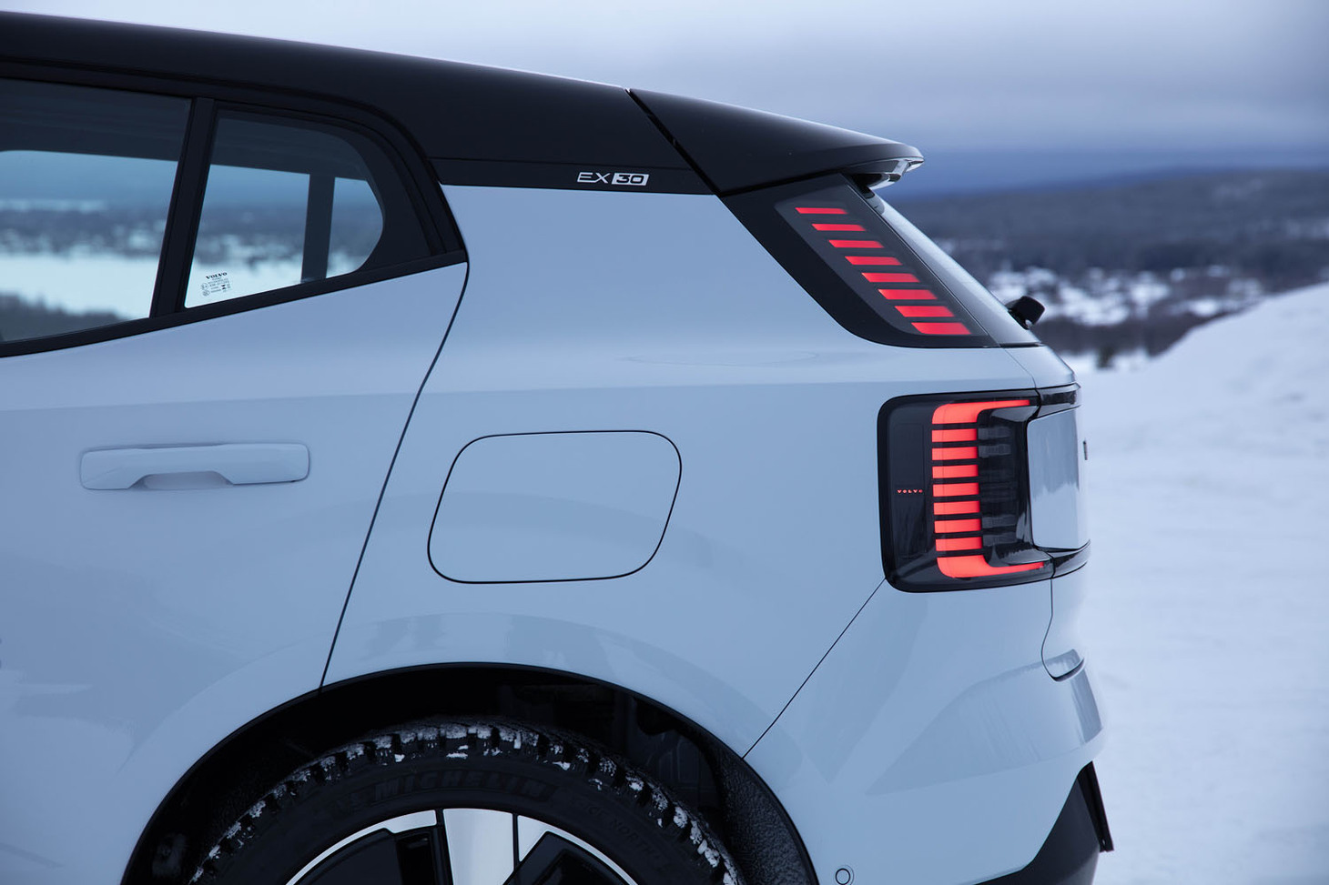 ボルボEX30ツインモーター パフォーマンス（4WD）【海外試乗記】 の画像14枚 - webCG