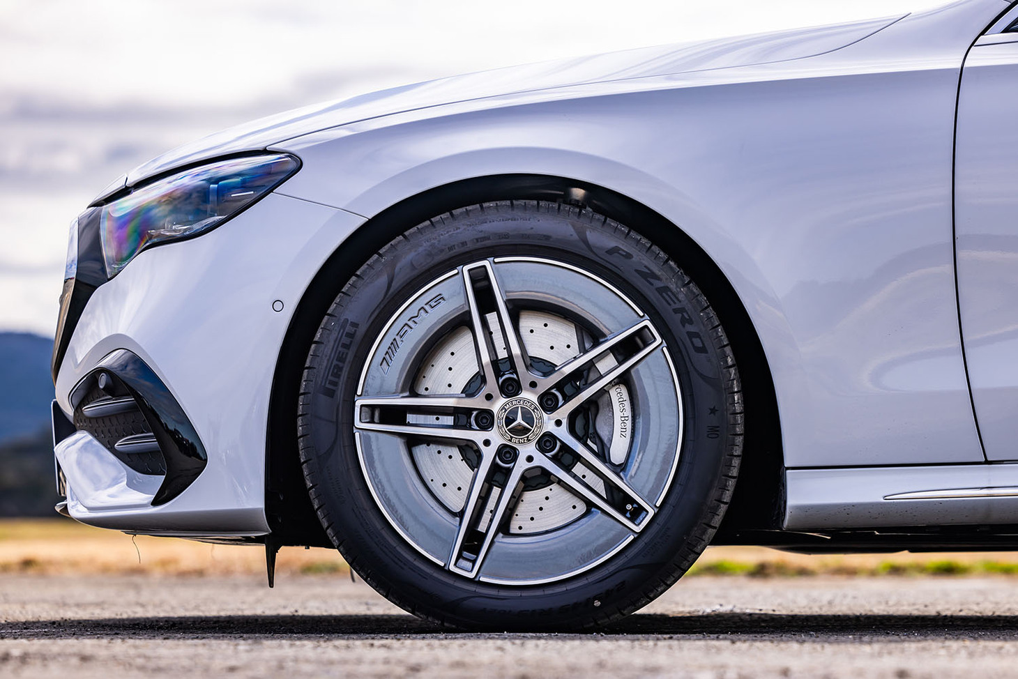 メルセデス・ベンツE220dアバンギャルド(FR/9AT)【試乗記】 の画像19枚 - webCG