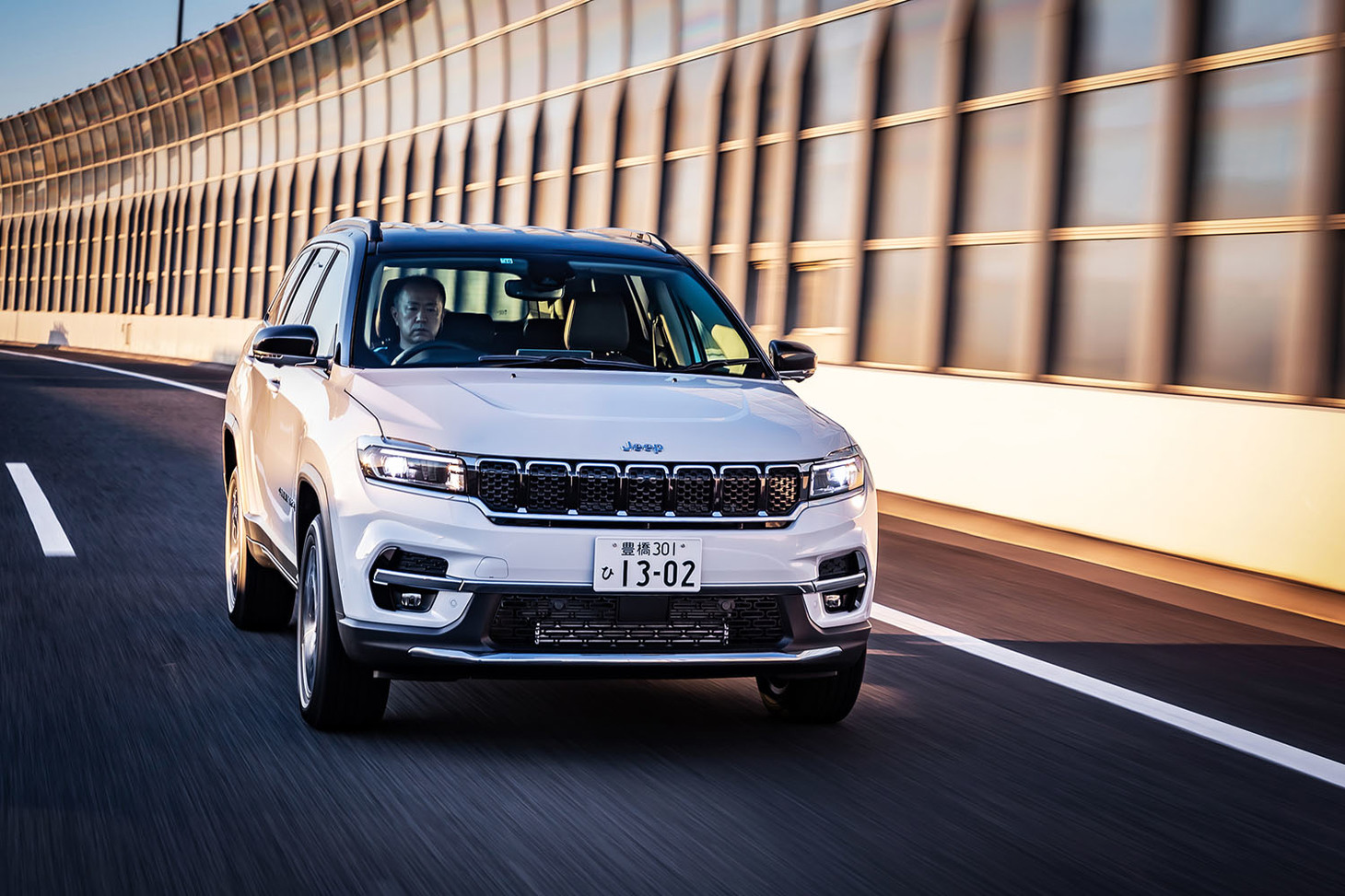 ジープ・コマンダー リミテッド（4WD/9AT）【試乗記】 の画像20枚 - webCG