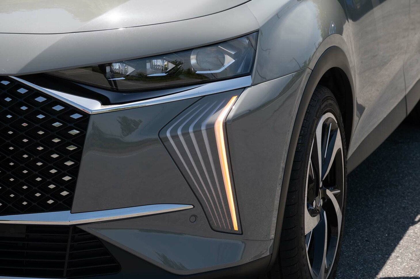 DS 7オペラE-TENSE 4×4（4WD/8AT）【試乗記】 の画像18枚 - webCG