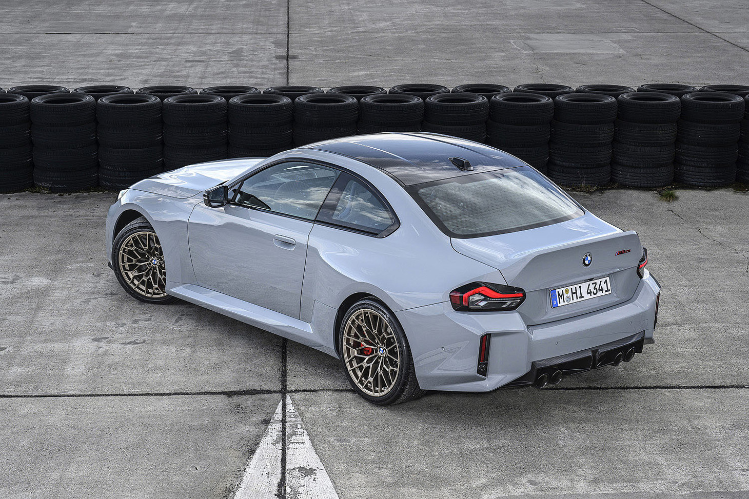 「BMW M2」のさらなるハードコアモデル「M2 CS」限定発売 【ニュース】 の画像8枚 - webCG