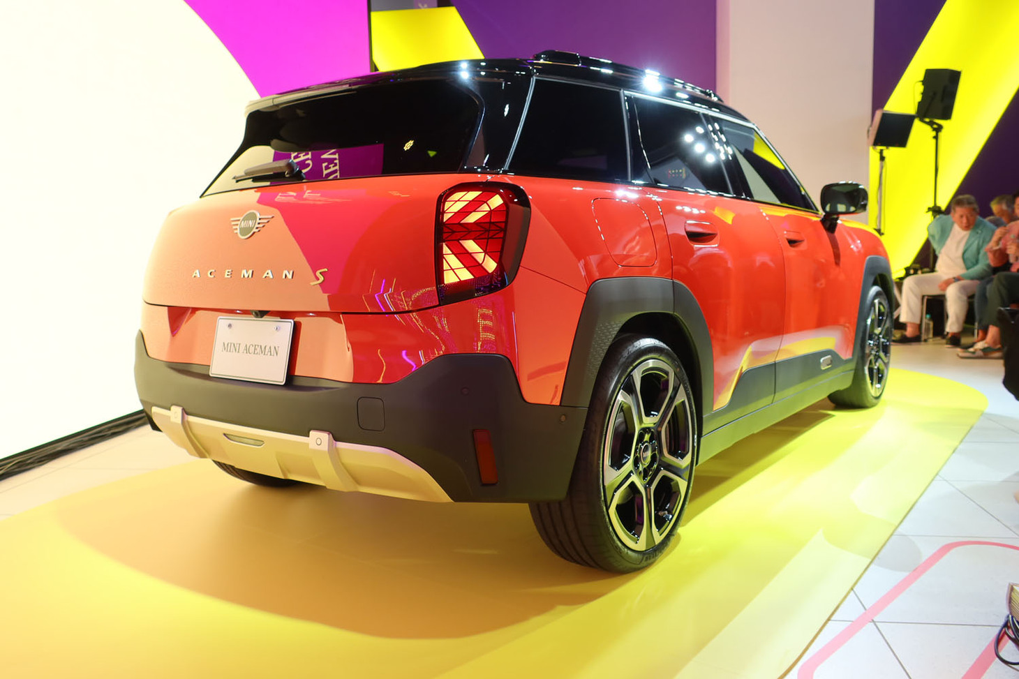 新型電気自動車「MINIエースマン」が上陸 【ニュース】 の画像9枚 - webCG