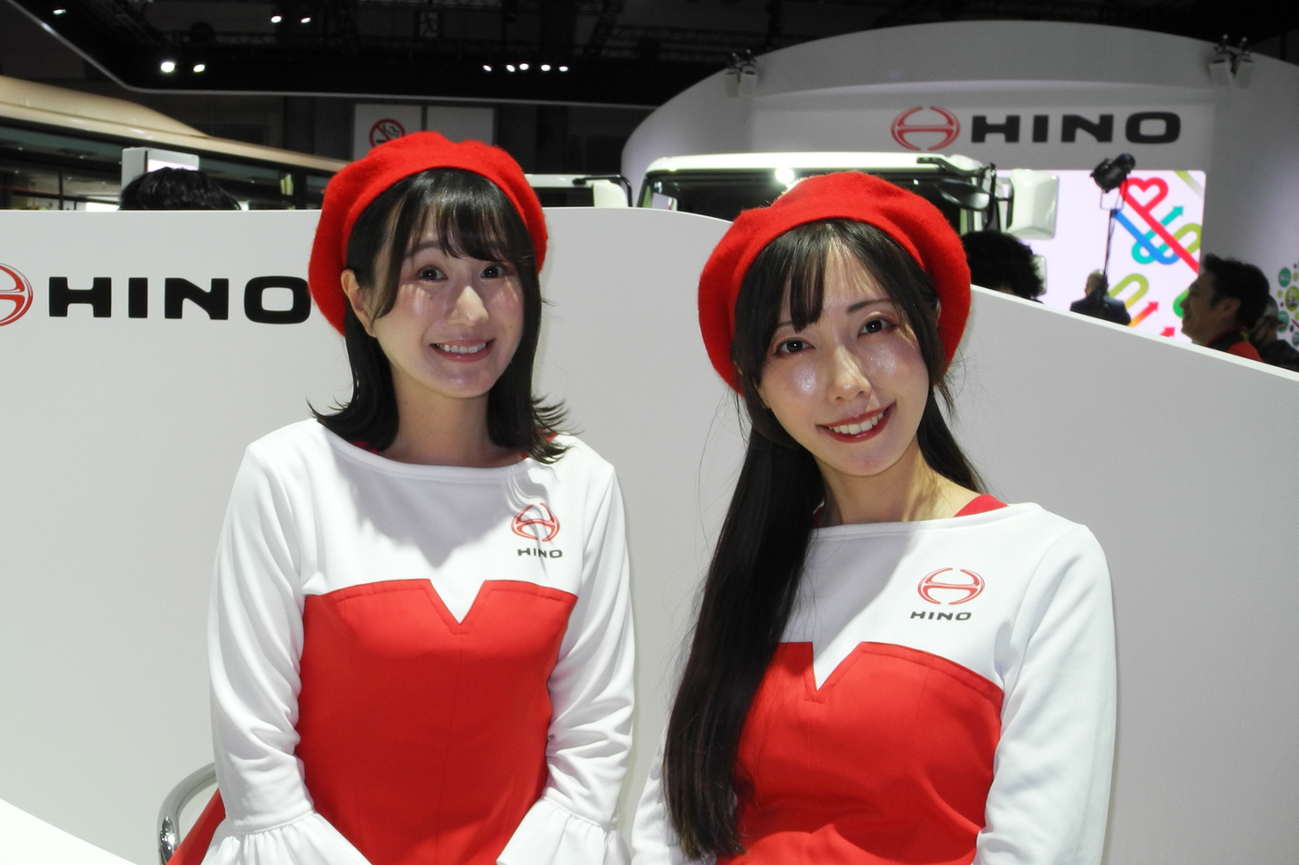 【ジャパンモビリティショー2025】コンパニオン（その1） ビジュアル16枚 【画像・写真】 - webCG