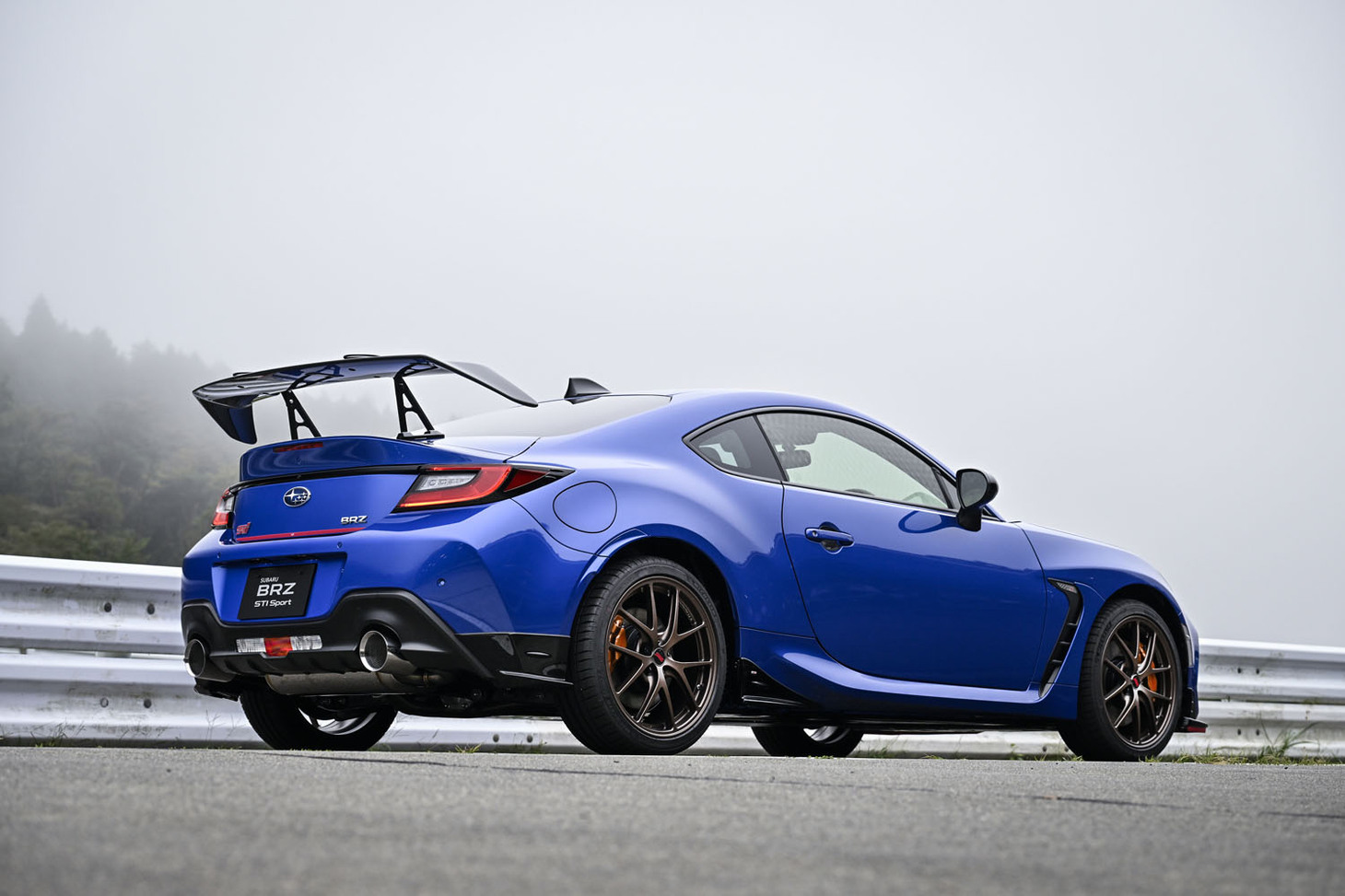 スバルBRZ STI Sport／BRZ STI Sport（STIパーツ装着車） 内装・外装など67枚 【画像・写真】 - webCG