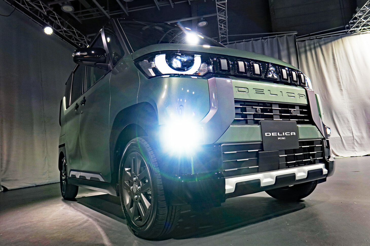 三菱デリカミニTプレミアム 内装・外装など51枚 【画像・写真】 - webCG