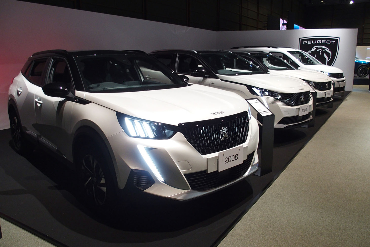 プジョー408 内装・外装など66枚 【画像・写真】 - webCG