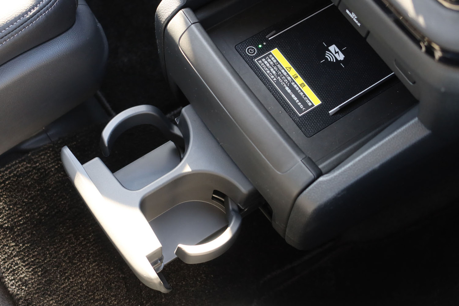 ホンダ・オデッセイe：HEVアブソルート・EXブラックエディション／オデッセイe：HEVアブソルート・EX 内装・外装など94枚 【画像・写真】 - webCG