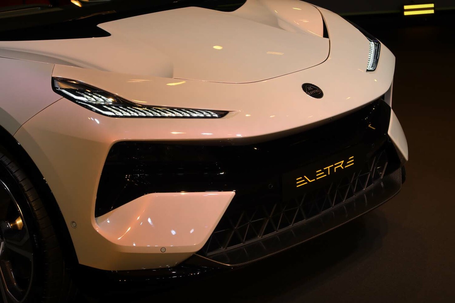 ロータス・エレトレS／エレトレR 内装・外装など70枚 【画像・写真】 - webCG