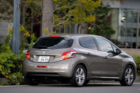 プジョー208プレミアム（FF/4AT）【試乗記】 控えめの魅力 - webCG