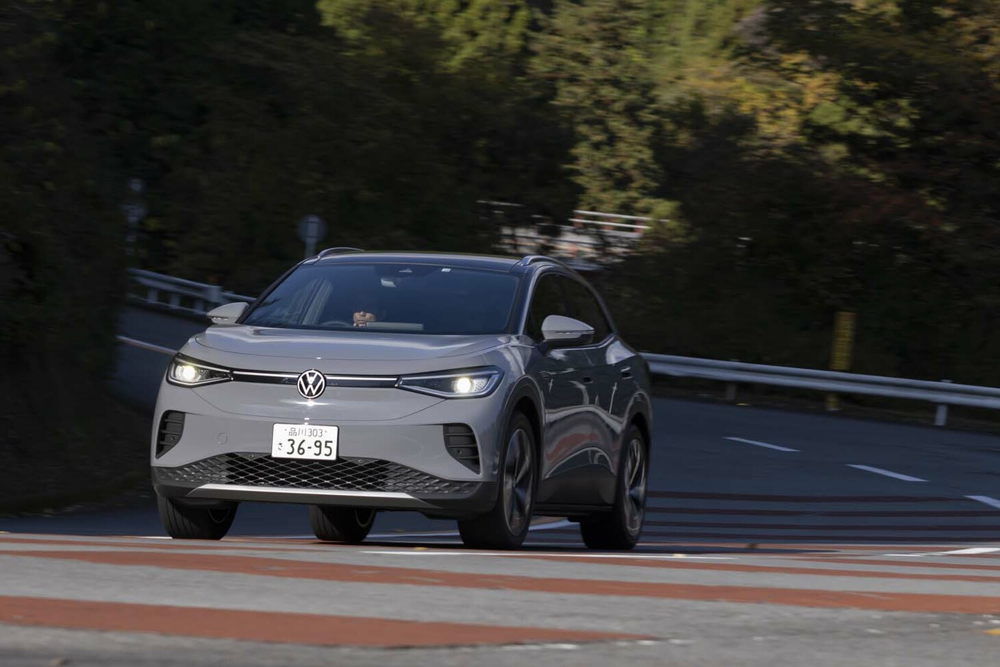 フォルクスワーゲンID.4（前編） の画像11枚 - webCG