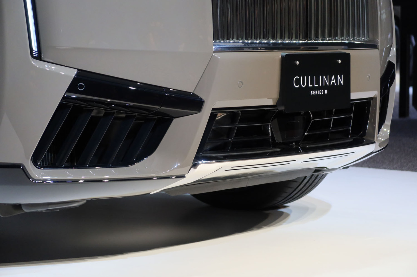 ロールス・ロイス・カリナン シリーズII 内装・外装など50枚 【画像・写真】 - webCG