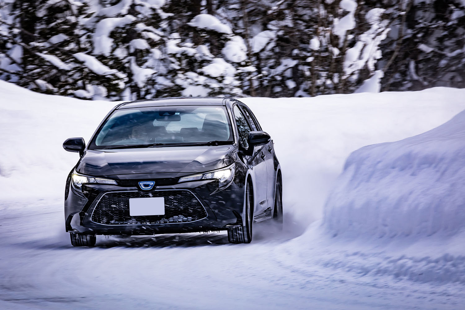 YOKOHAMA iceGUARD 7の歴代最強性能は氷上・雪上だけではなかった 【2022-2023 Winter webCGタイヤセレクション＜AD＞】 - webCG