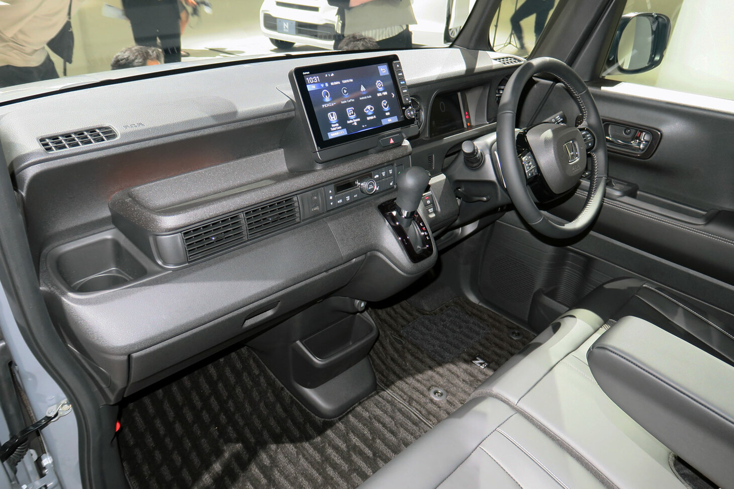 新型ホンダN-BOX／N-BOXカスタム 内装・外装など127枚 【画像・写真】 - webCG