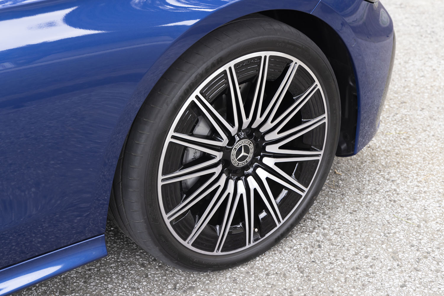 メルセデス・ベンツCLE クーペで至福のぜいたくを堪能する 【メルセデス流“王道のクーペ”がかなえる世界＜AD＞】 - webCG