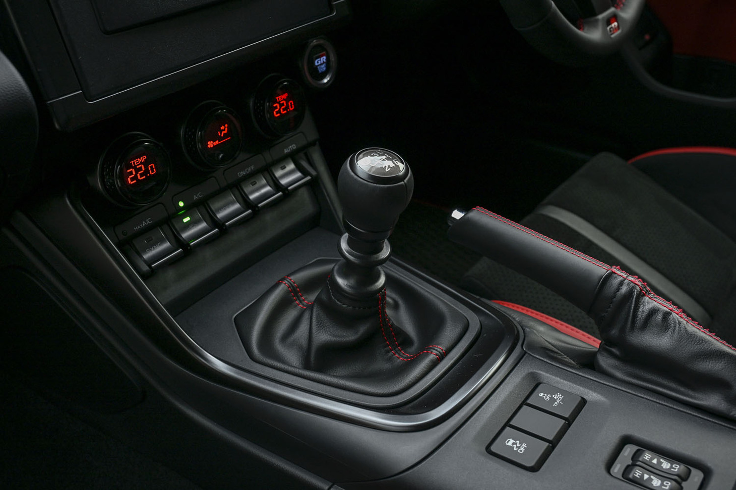 トヨタGR86 RZ“40th Anniversary limited” 内装・外装など59枚 【画像・写真】 - webCG